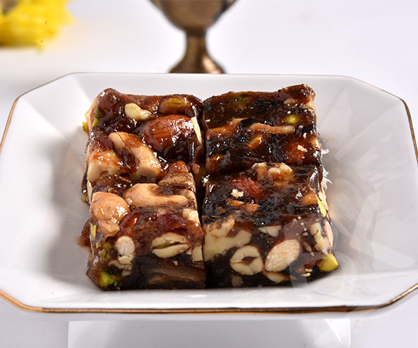 Send 1 KG KHAJOOR DRY FRUIT HALWA - BUNDU KHAN SWEETS to Pakistan ...