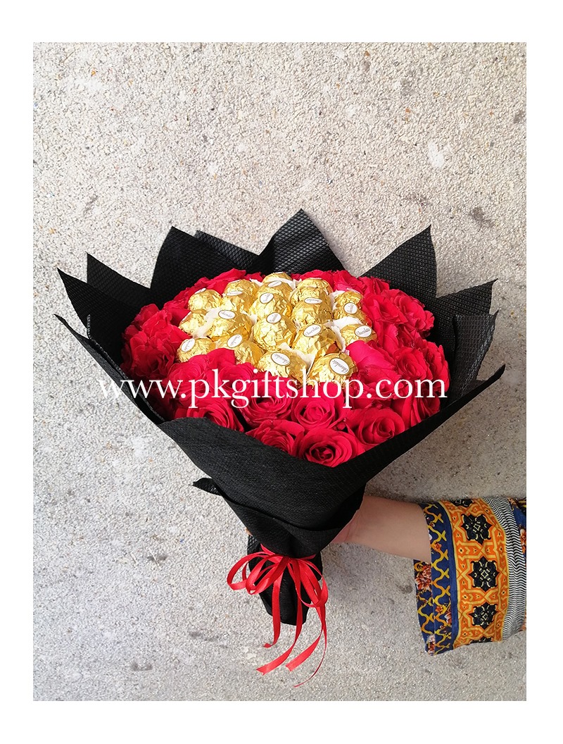 Send GOLDEN BOUQUET - FERRERO ROCHER to Pakistan | Online Gifts ...