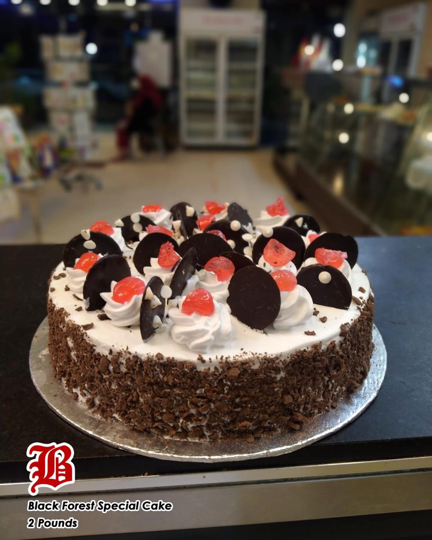 Send BLACK FOREST SPECIAL CAKE BY THE BAKERS INN to Pakistan | Online ...
