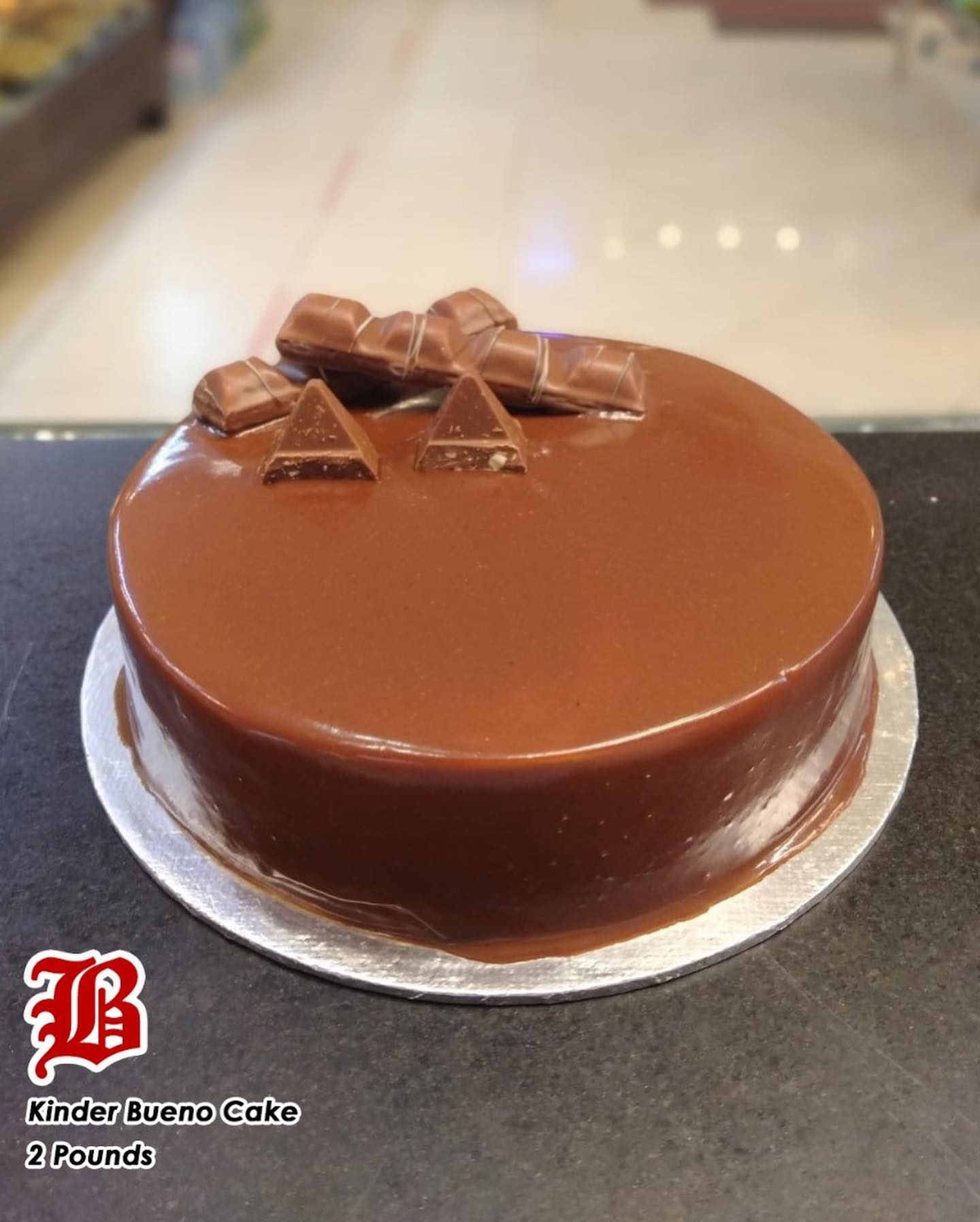 Send KINDER BUENO CAKE BY THE BAKERS INN to Pakistan | Online Gifts ...