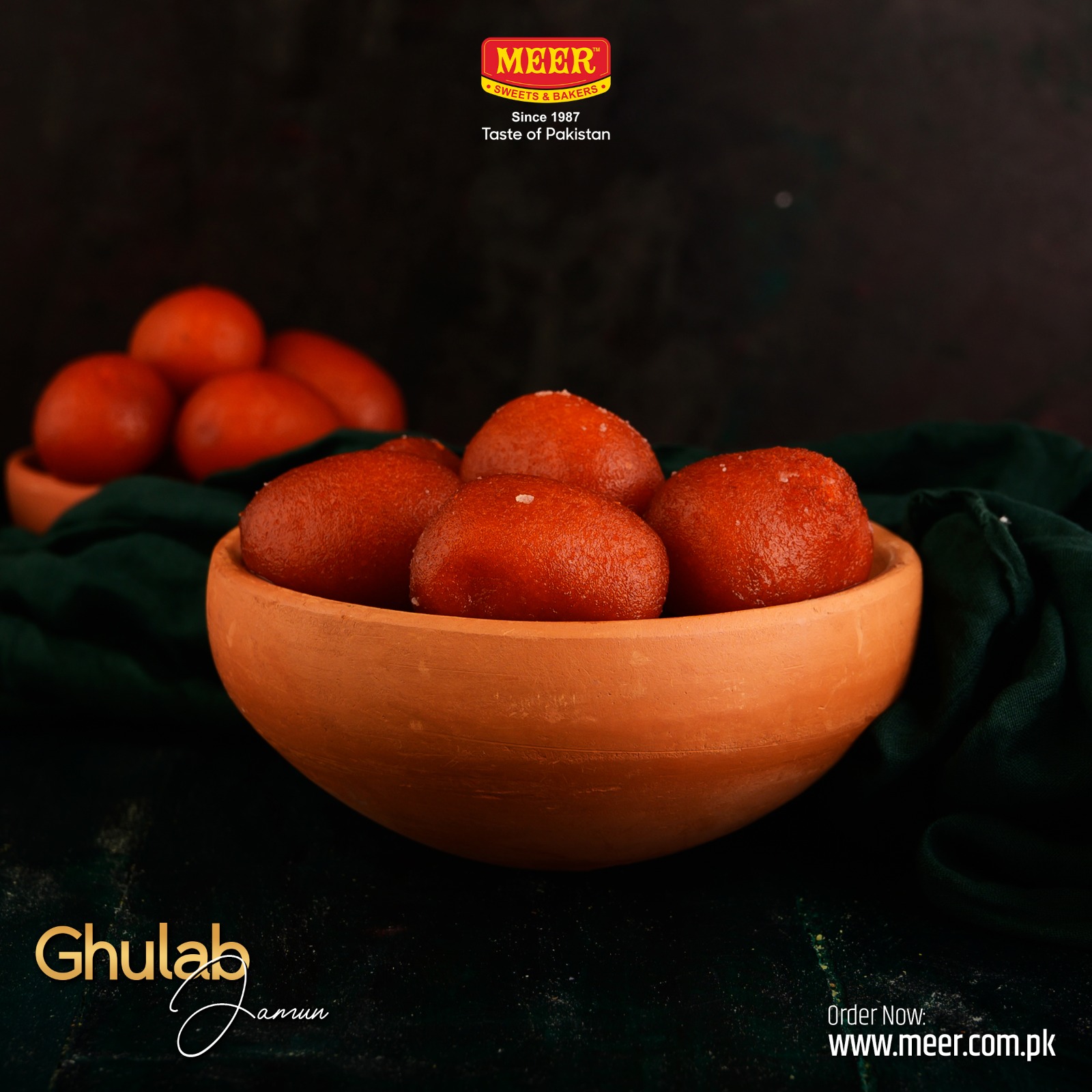Send 1 KG GULAB JAMUN FROM MEER SWEETS & BAKERS to Pakistan | Online ...