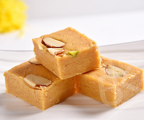 Send 1 KG BESAN PATISA - BUNDU KHAN SWEETS to Pakistan | Online Gifts ...