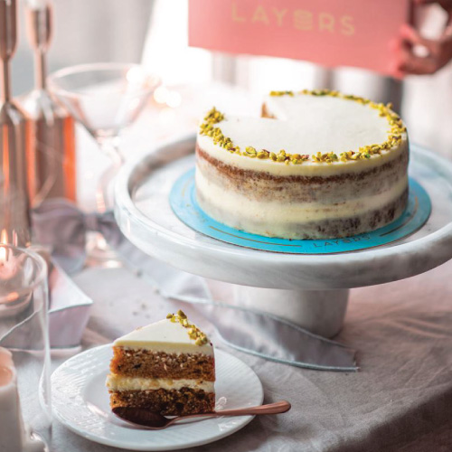 Send FUSHION CAKE BY LAYERS BAKESHOP to Pakistan | Online Gifts ...